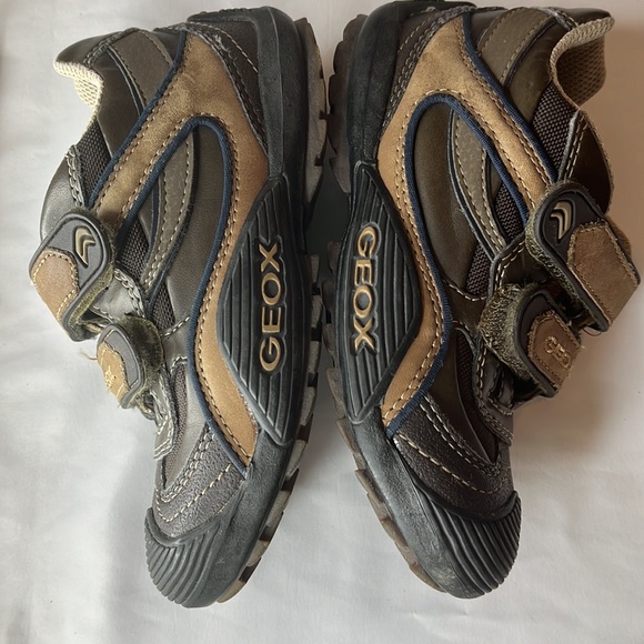 Geox | Shoes | Geox Kids Sneaker Brown Leather And Side Waterproof 5 Eu ...